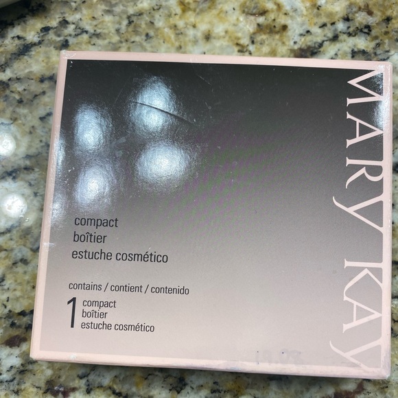 Mary Kay | Other | Mary Kay Foundationlipstickmirror Compact New In ...